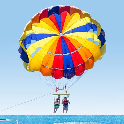 Parachute ascensionnel à Giens